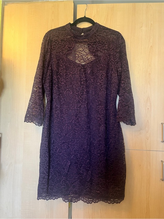 Reitmans | Dresses | Reitmans Deep Plum Lace Longsleeve Shift Dress ...